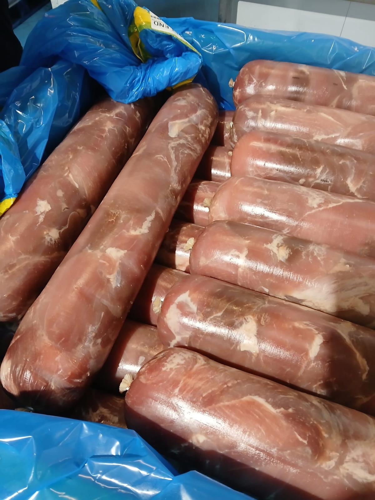 Lightly Smoked Gammon Logs – Premium Frozen Pork | Meatex